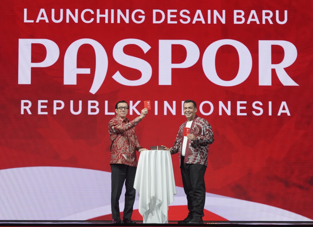 Kado Hari Ulang Tahun RI: Wajah Baru Paspor Indonesia - TELIKSANDI