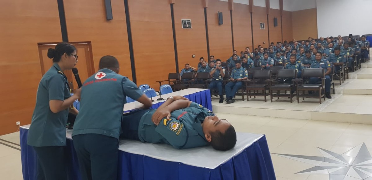 Bentuk Prajurit Unggul, Satkat Koarmada II Gelar Latbinpers - TELIKSANDI