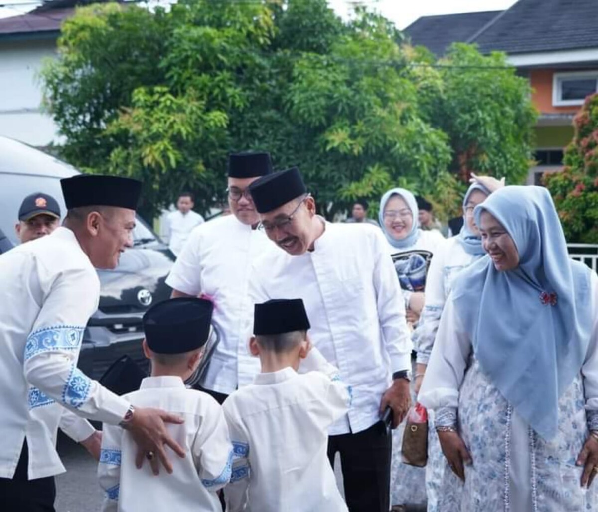 Idul Fitri Bersama Bupati Dan Wabub Labusel - TELIKSANDI