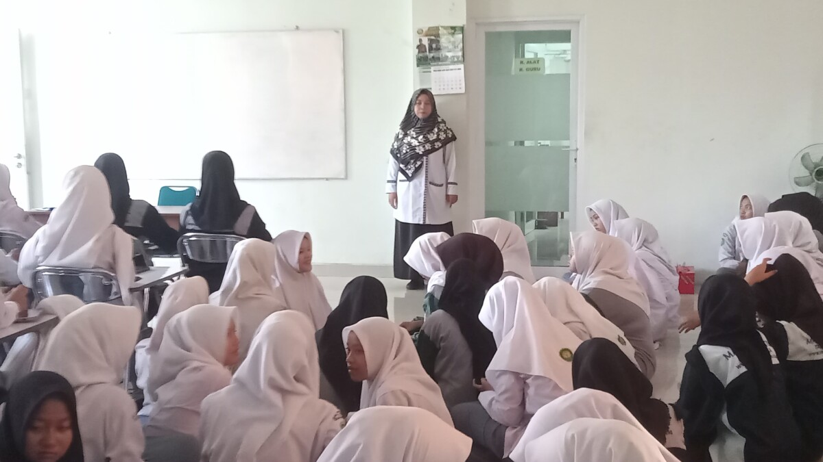 Kolaborasi Guru dan Mahasiswi IIQ An-Nur dalam Keputrian MAN 2 Bantul ...